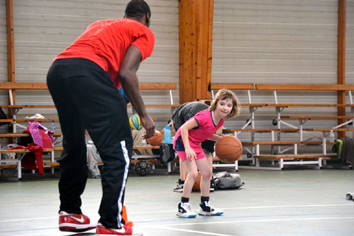 Les jeunes de l'ESSL partagent un entraînement avec Rudy Jomby et ...