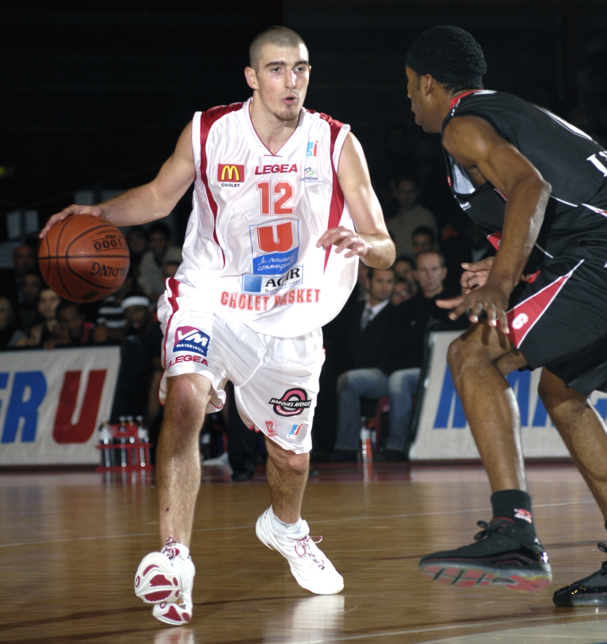 Des nouvelles de : De COLO doit-il retenter sa chance en NBA ? | Cholet ...